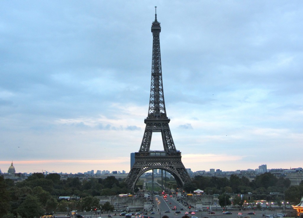 French Activity: Model of the Eiffel Tower | agreenmouse.com